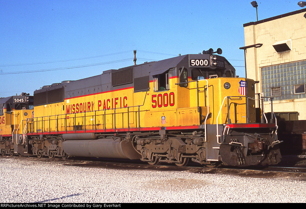 MP SD50 #5000 & #5045 - Missouri Pacific